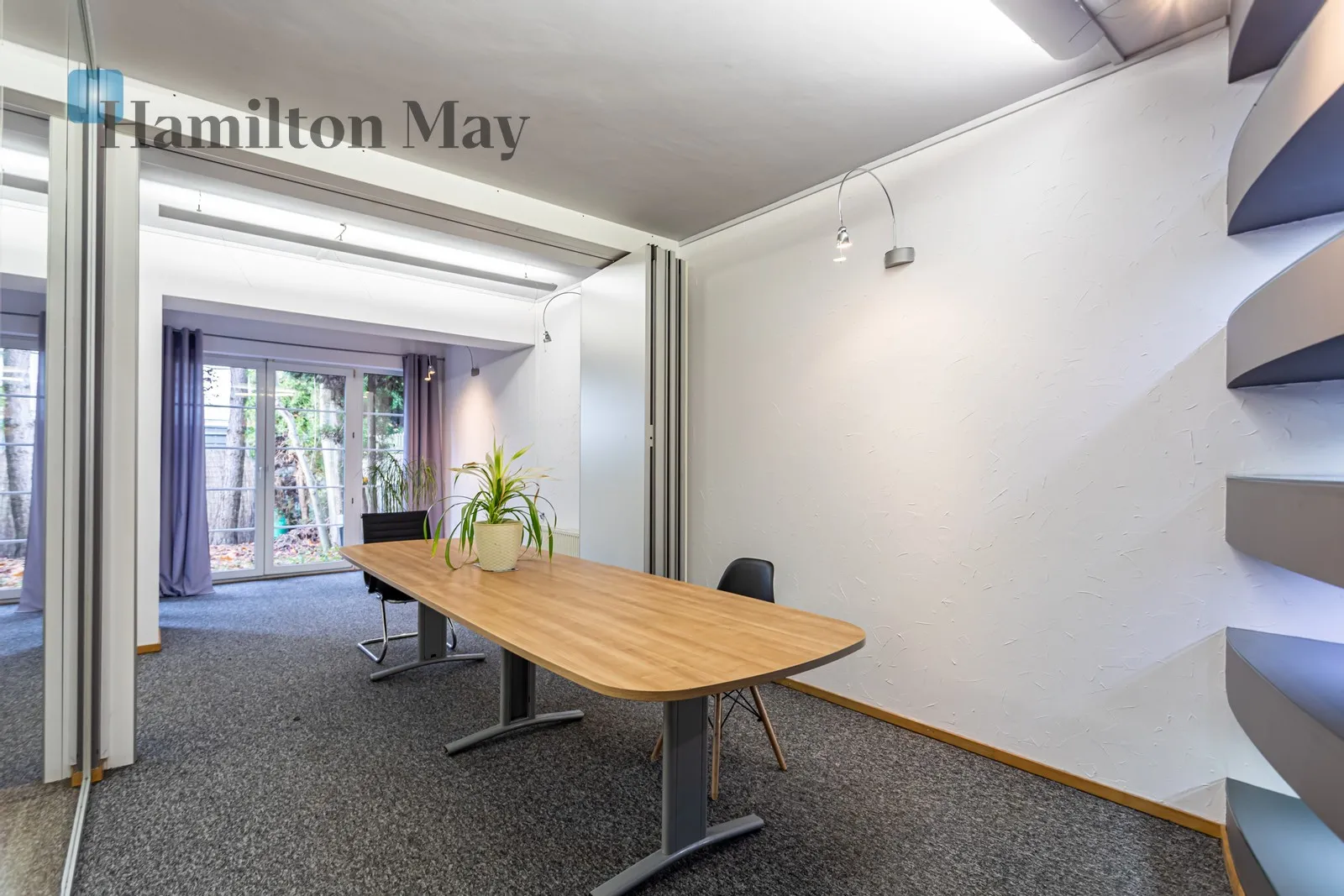 terraced-house-in-saska-k-pa-for-office-purposes-hamilton-may